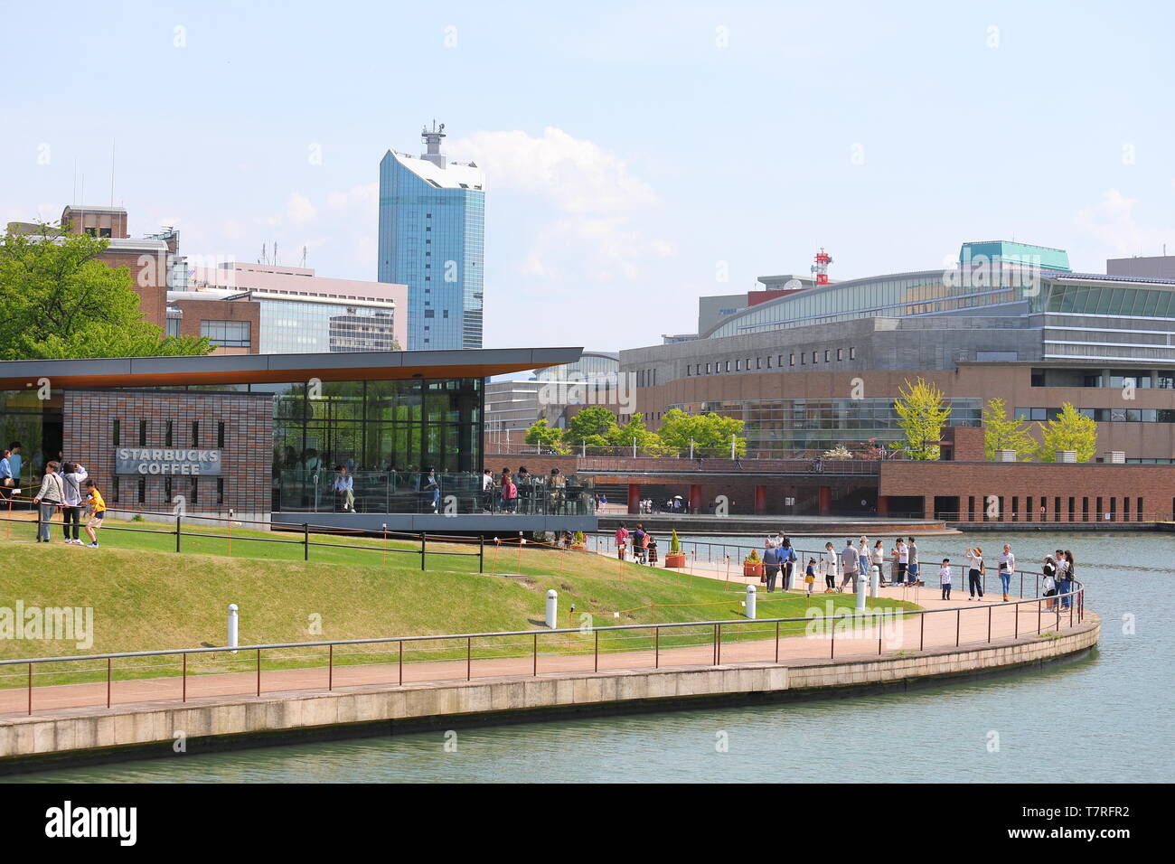 Starbucks toyama hi-res stock photography and images - Alamy