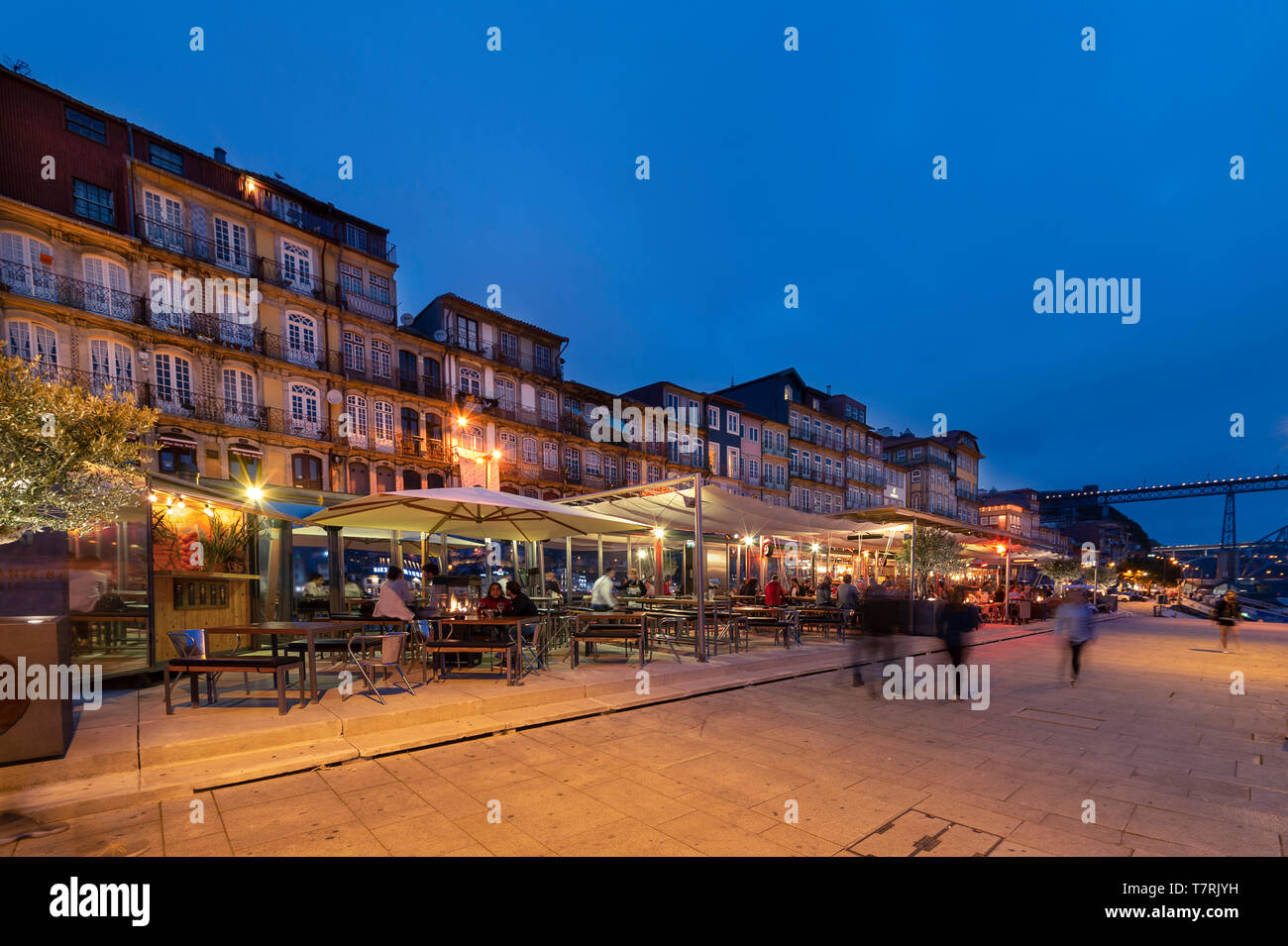 Porto restaurants, portugal hi-res stock photography and images - Alamy