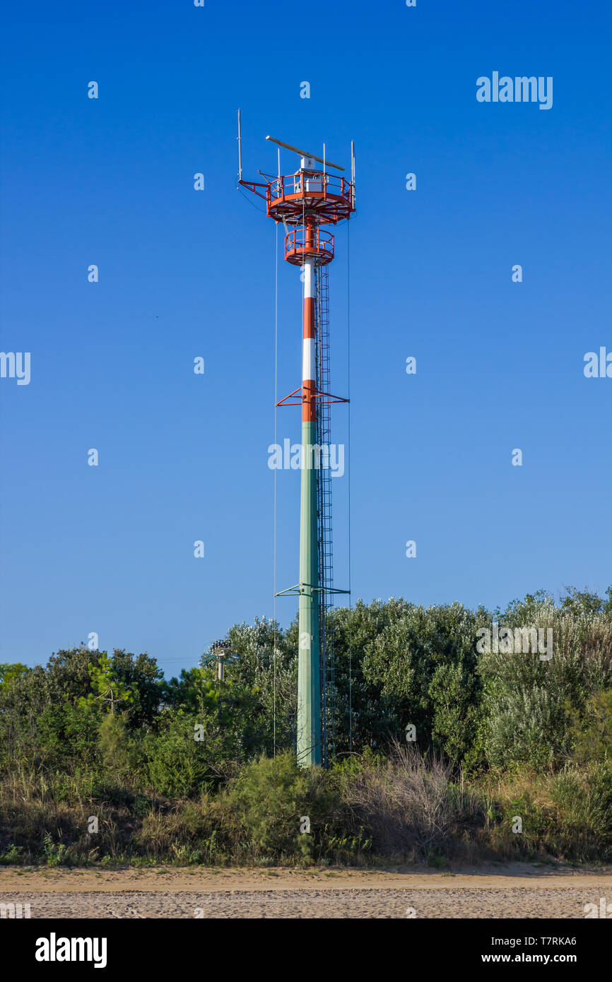 Tall antenna tower Stock Photo - Alamy