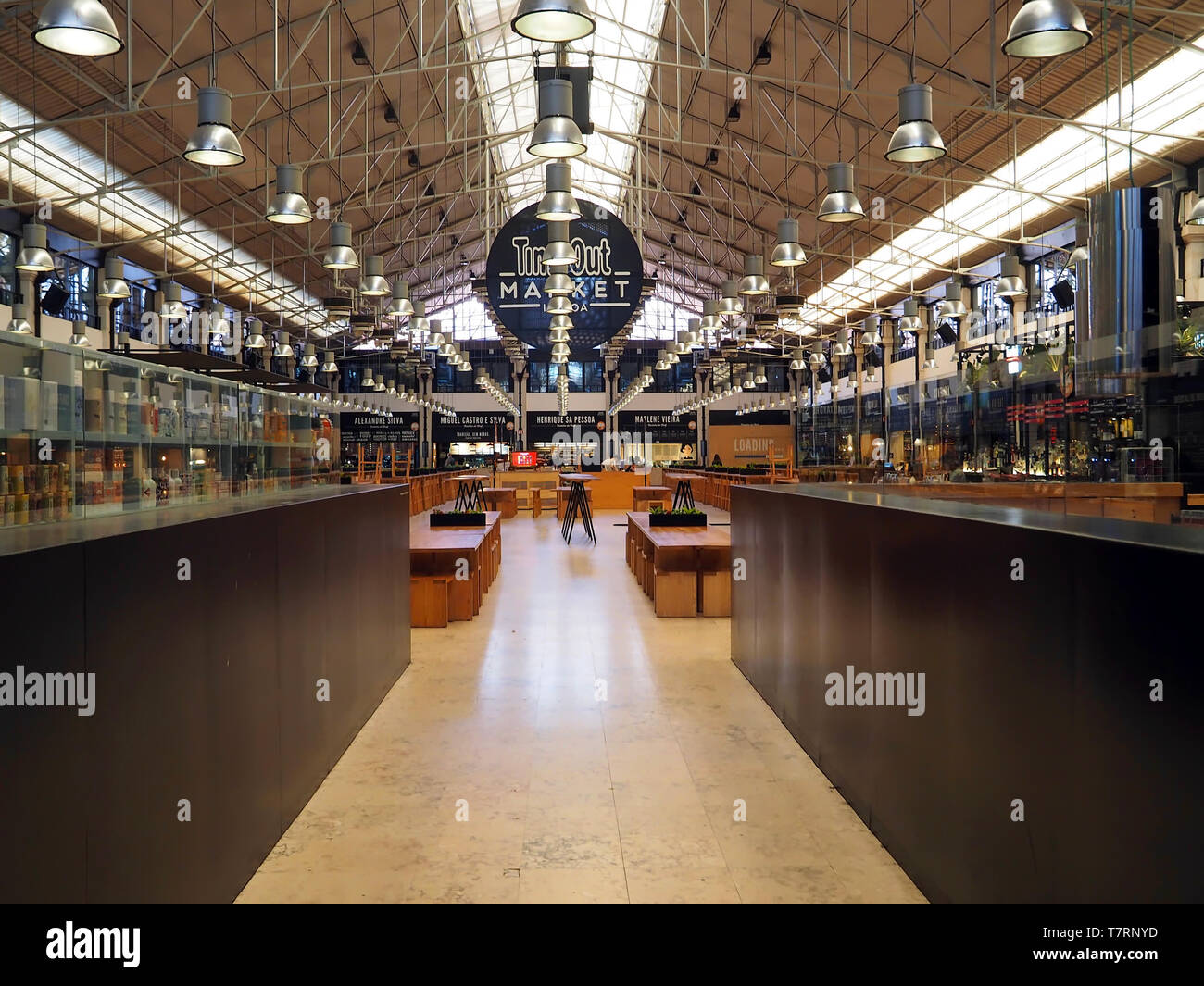 Lisbon fish market hi-res stock photography and images - Alamy