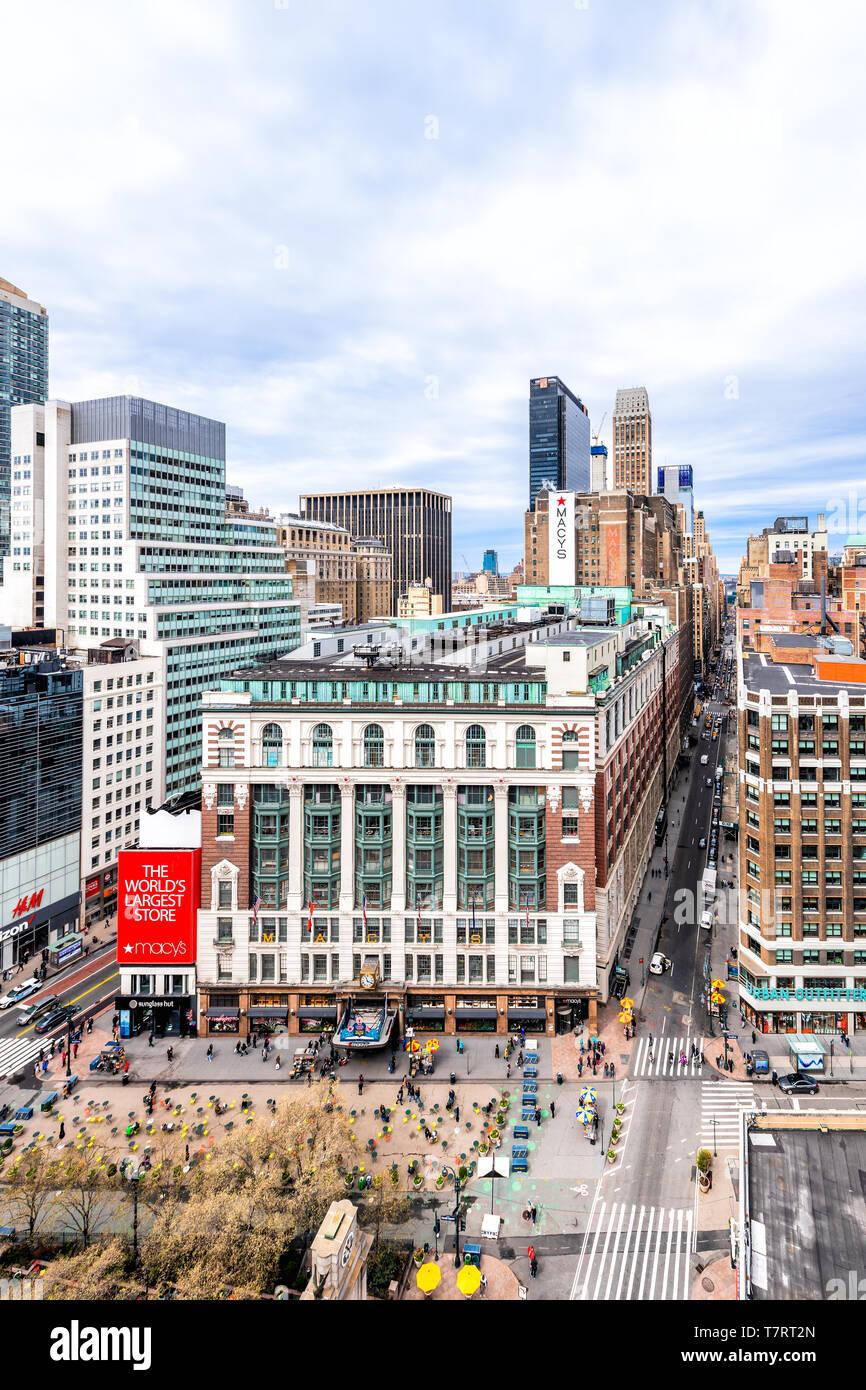Aerial view of herald square nyc hi-res stock photography and images ...