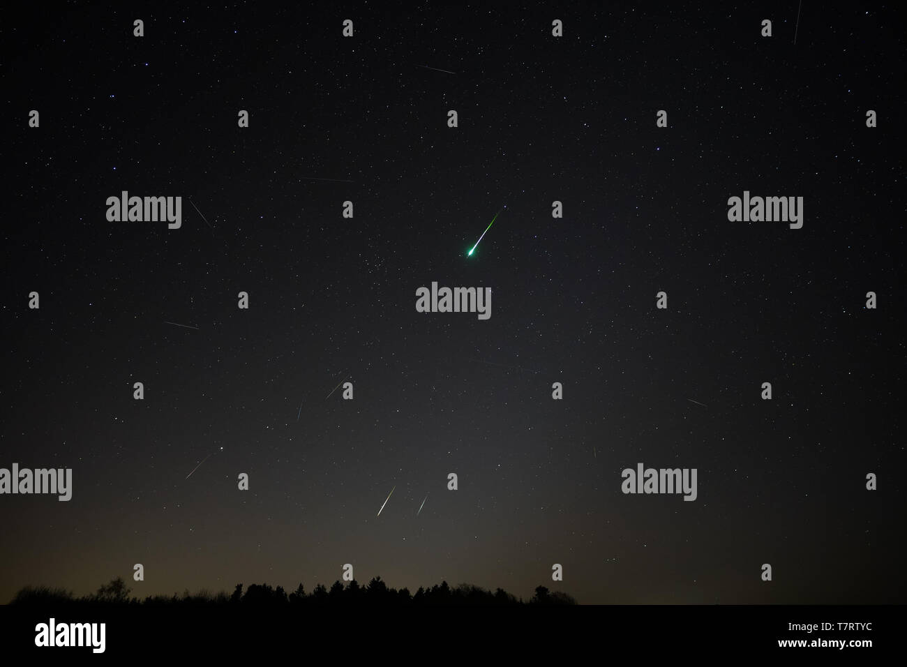 Quadrantids meteor hi-res stock photography and images - Alamy