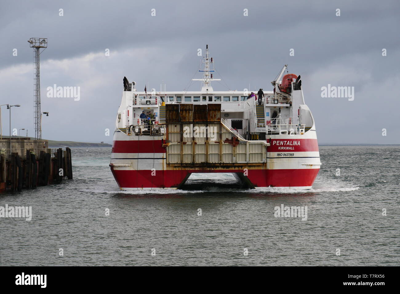 The Orkney car ferry Pentolina arriving at Gills Bay, Caithness ...
