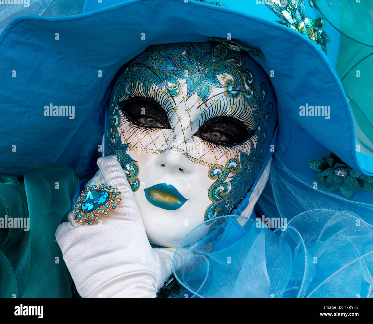 Reveller In Traditional Elaborate Mask And Costume At Venice Carnival ...