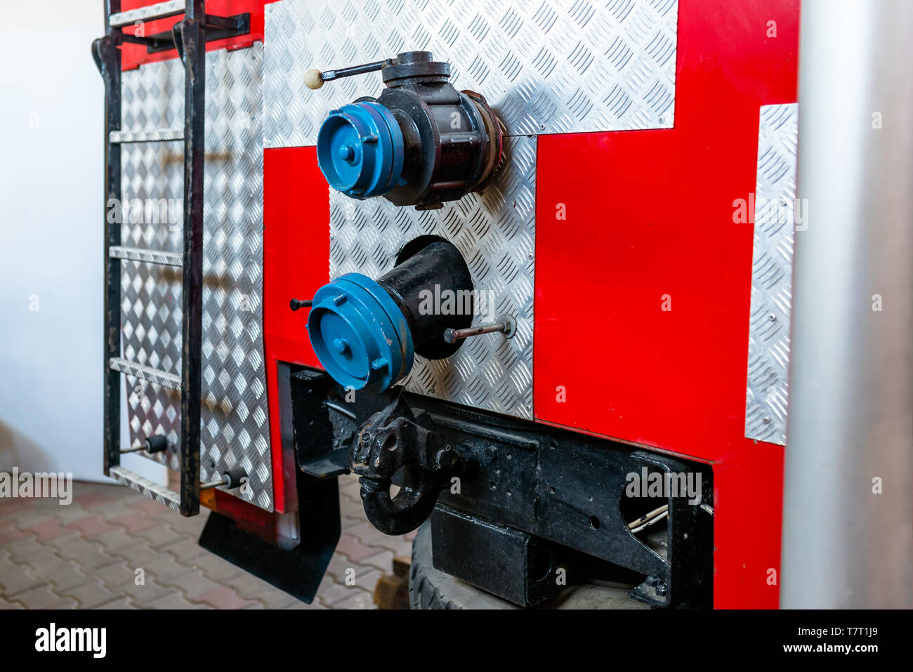Fire hose connection valves hi-res stock photography and images - Alamy