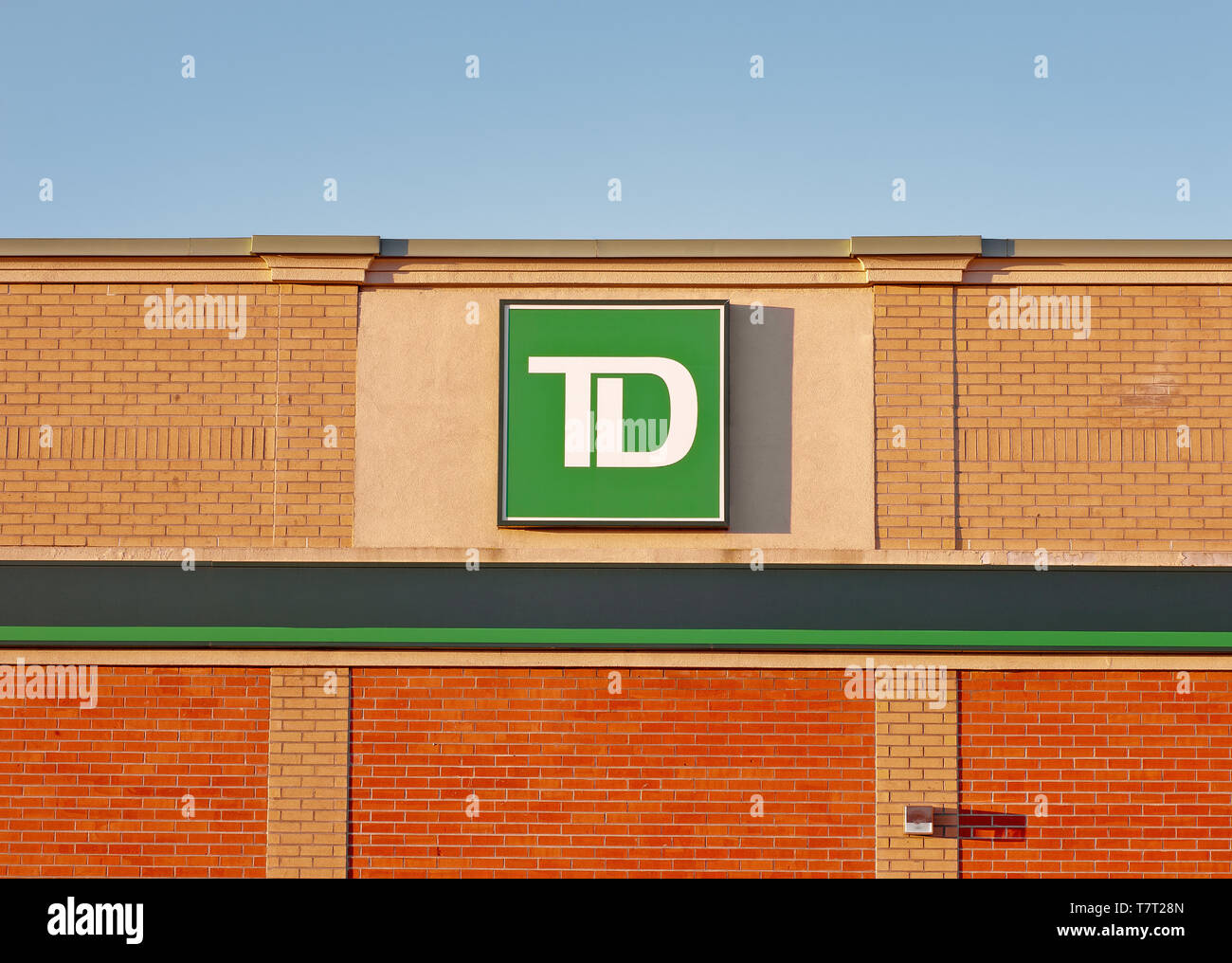 Td bank branch exterior hi-res stock photography and images - Alamy