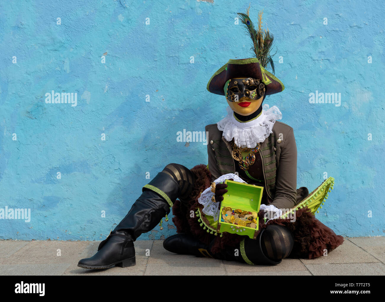 Reveller In Traditional Elaborate Mask And Costume On Burano As Part Of ...