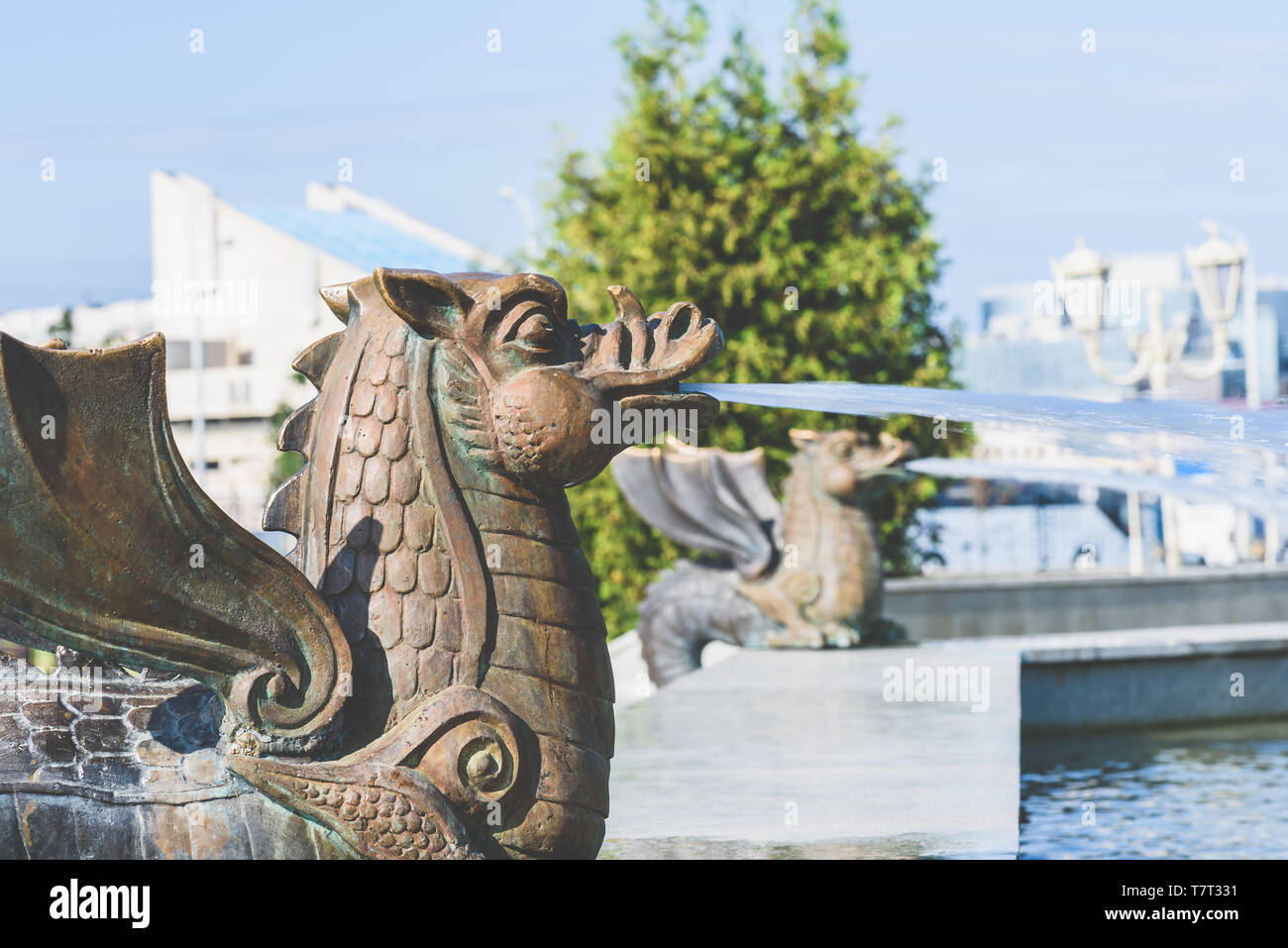 Dragon fountain pool hi-res stock photography and images - Alamy