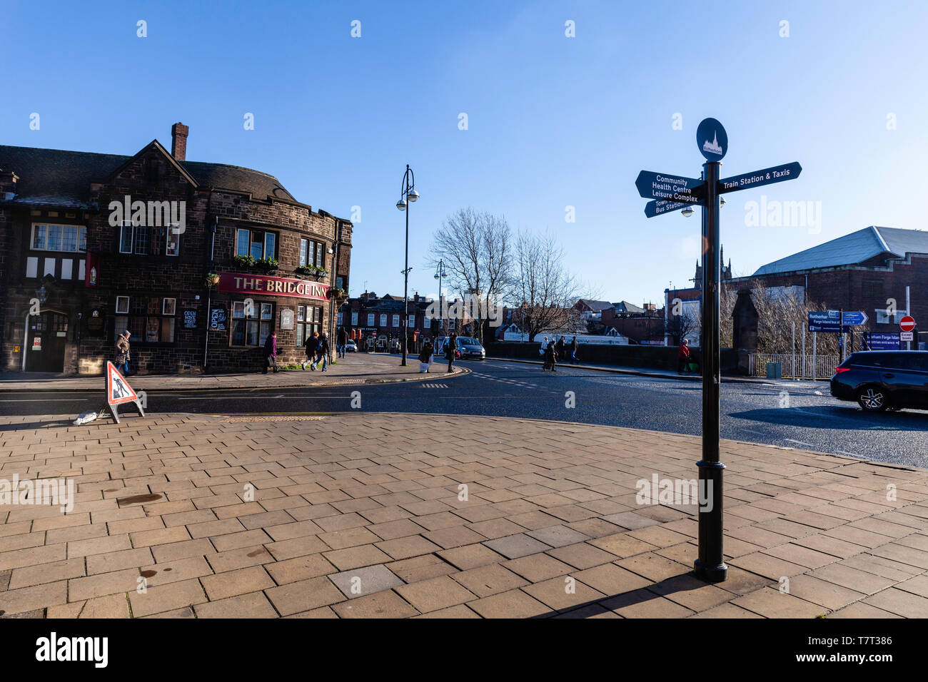 Signpost bridge hi-res stock photography and images - Alamy