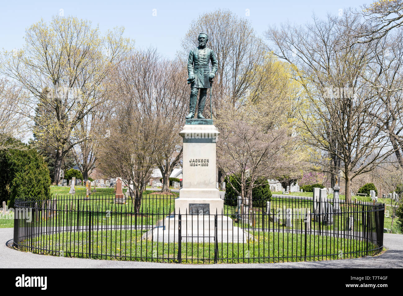 Lexington, USA - April 18, 2018: Stonewall Jackson Memorial Cemetery ...
