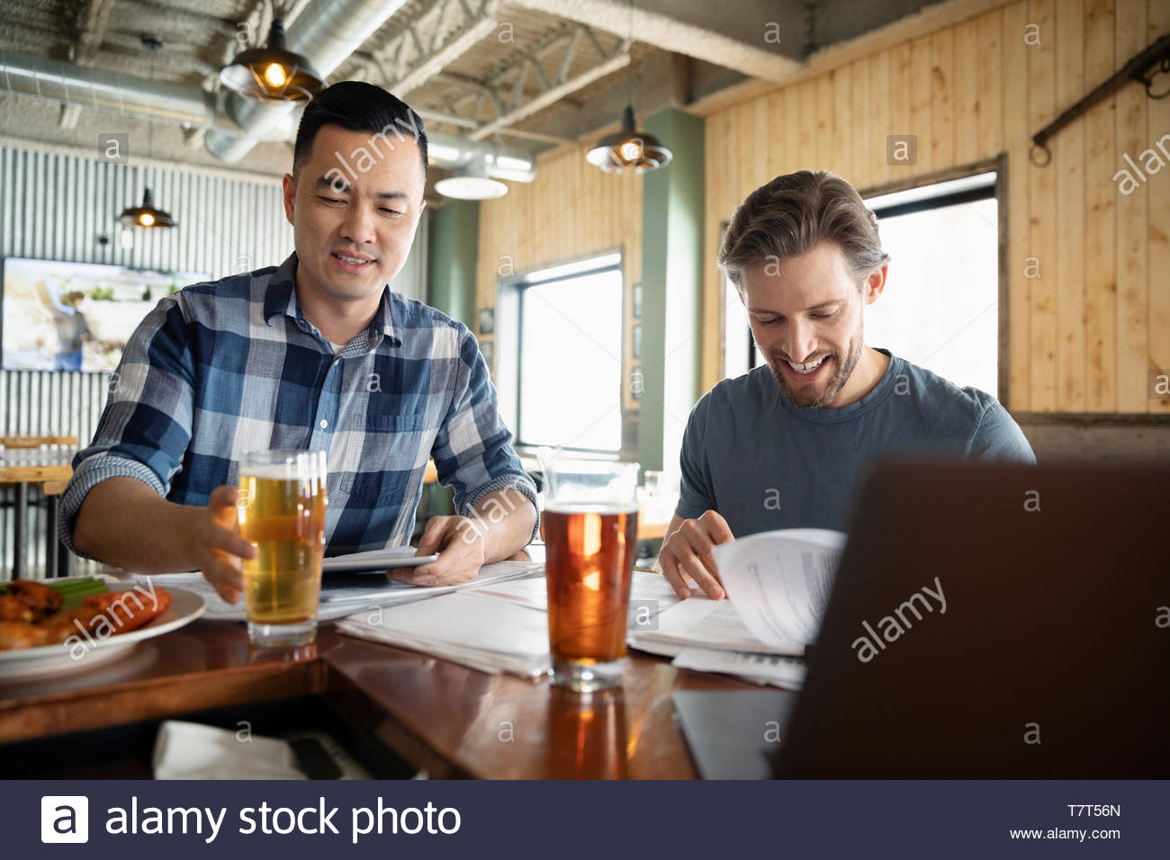 Working man beer hi-res stock photography and images - Alamy