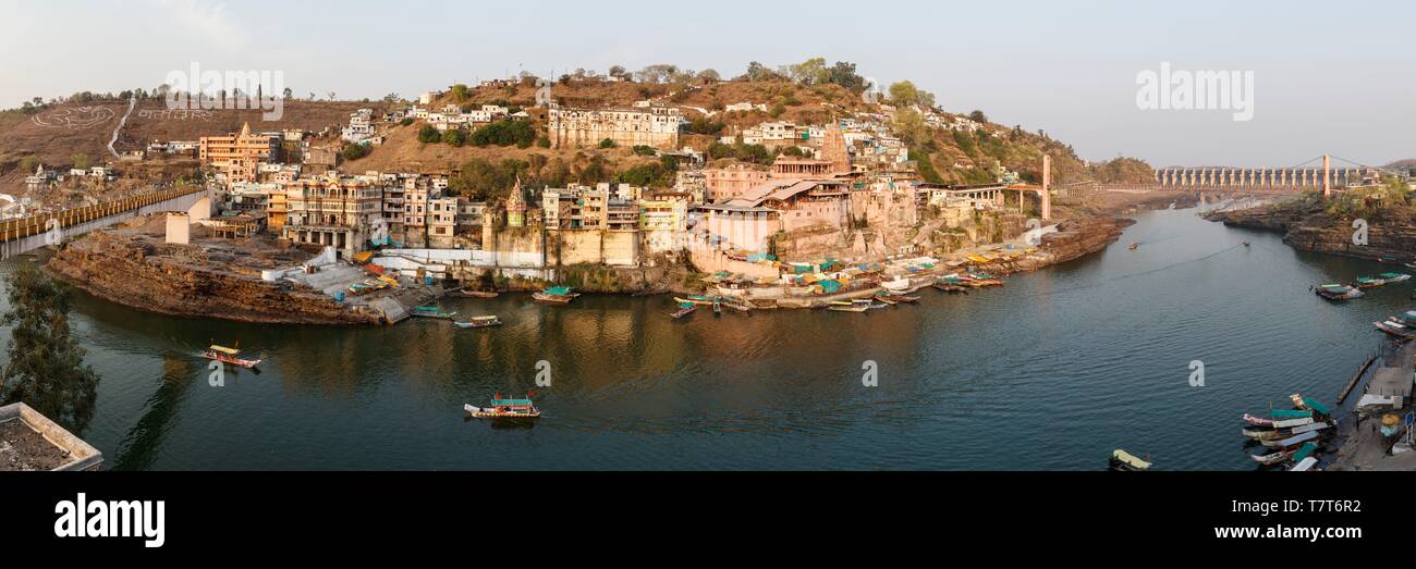 India, Madhya Pradesh, Omkareshwar, Shri Omkareshwar Jyotirlinga temple ...