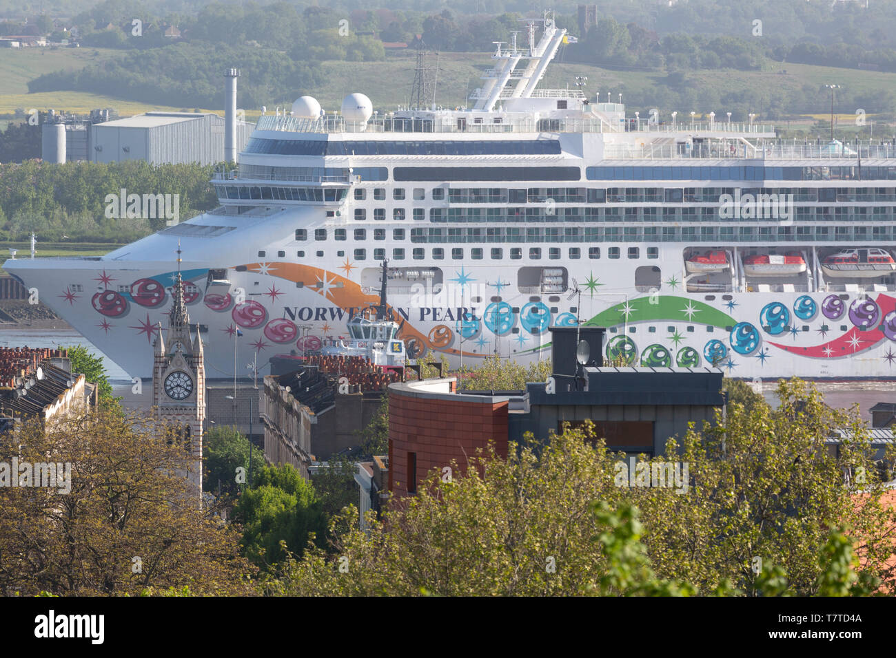 Tilbury, UK. 9th May, 2019. The longest cruise ship to ever visit ...