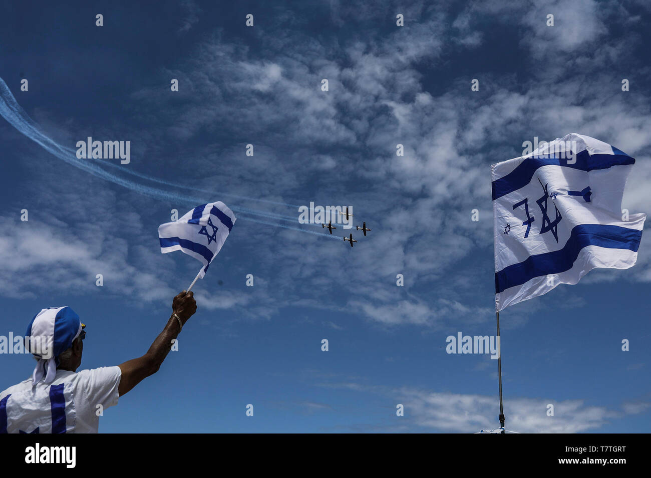 Israeli defence force flag hi-res stock photography and images - Alamy
