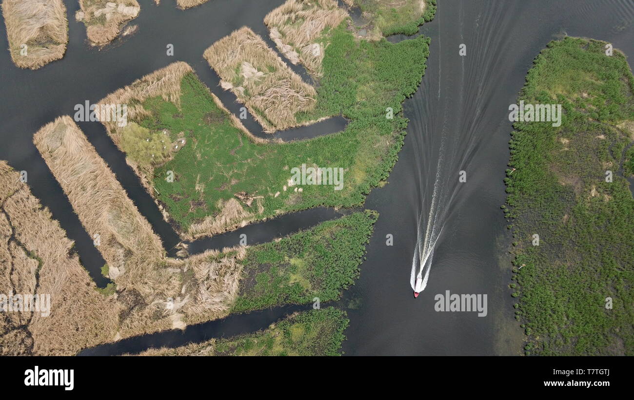 Baiyangdian hi-res stock photography and images - Alamy