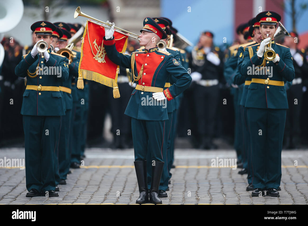 Moscow, Russia. 9th May, 2019. Military band performs on the Red Square ...