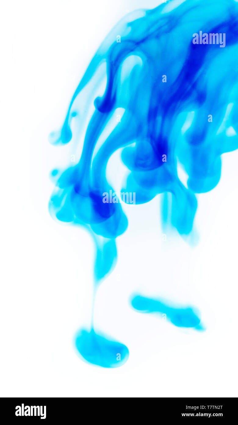 Ink blue drops in water hi-res stock photography and images - Alamy