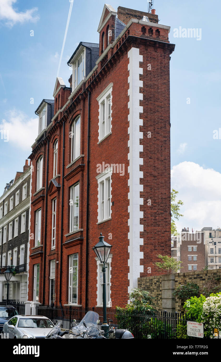 Wedge house london hi-res stock photography and images - Alamy