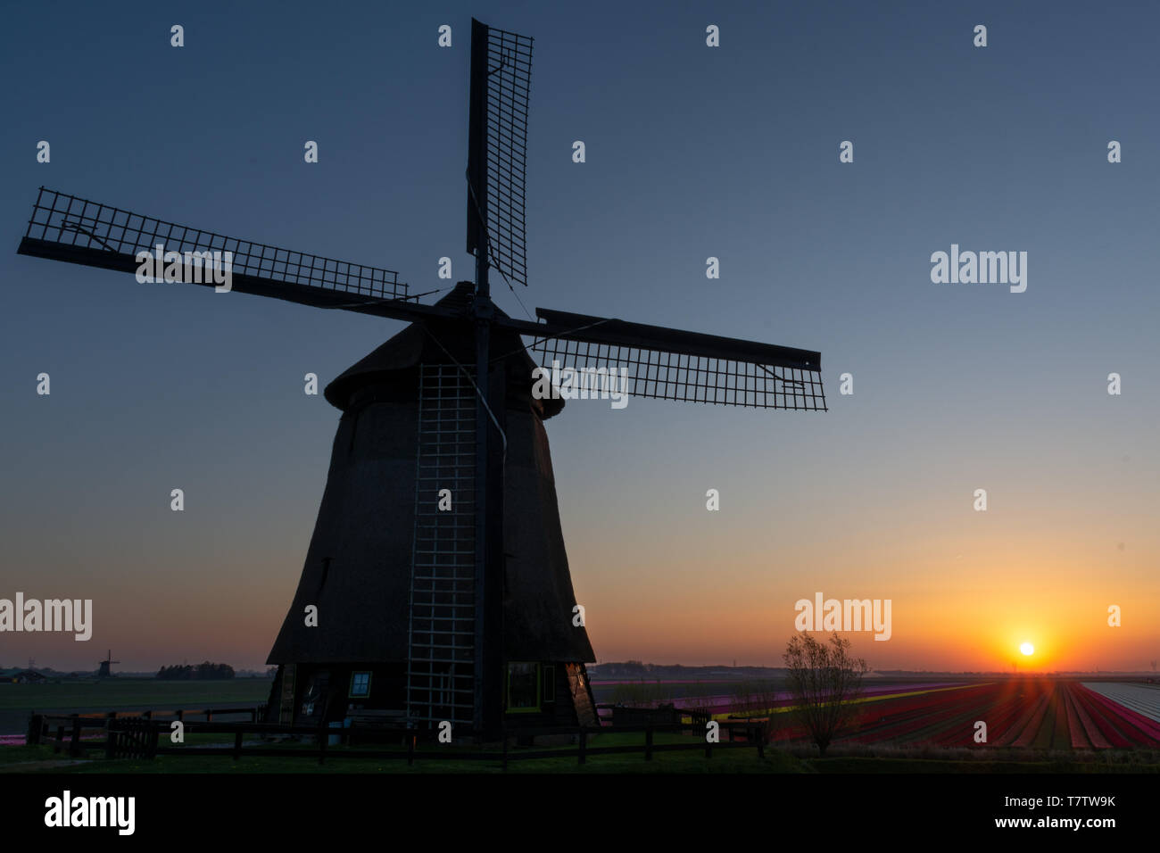 Countryside and windmill hi-res stock photography and images - Alamy