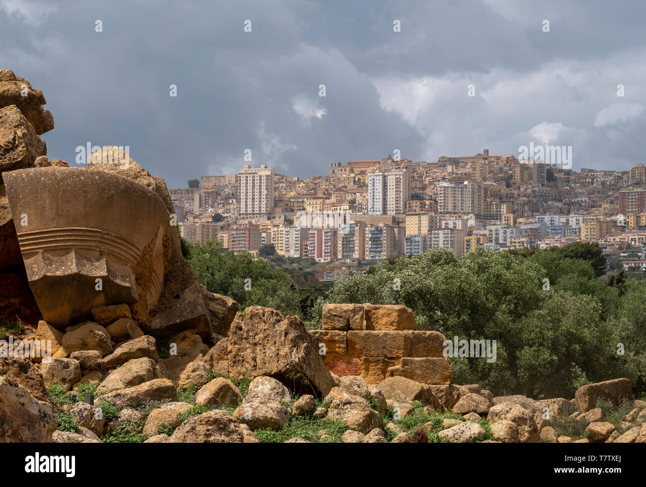 Greek Modern Culture High Resolution Stock Photography and Images - Alamy