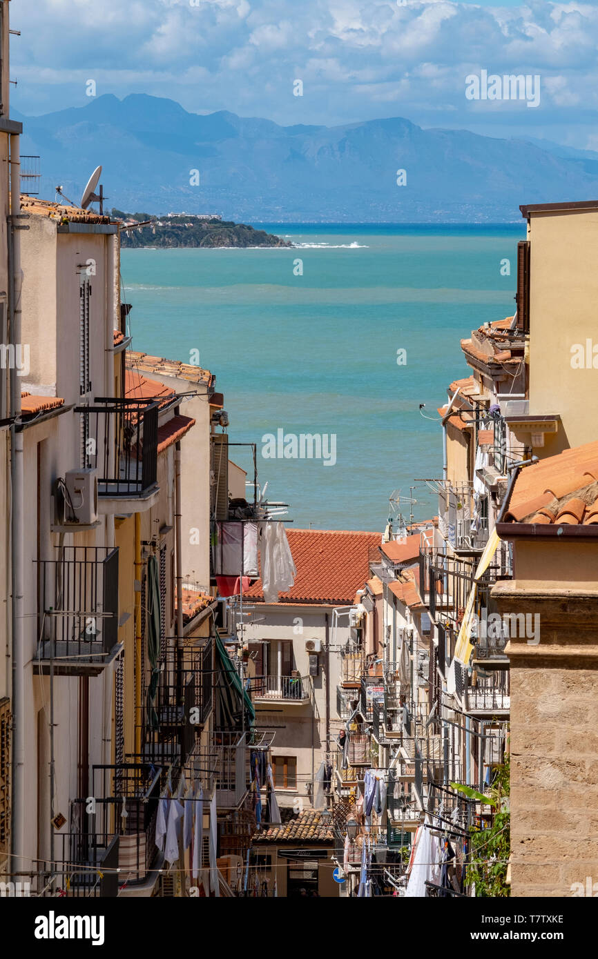 Sicilian street hi-res stock photography and images - Alamy