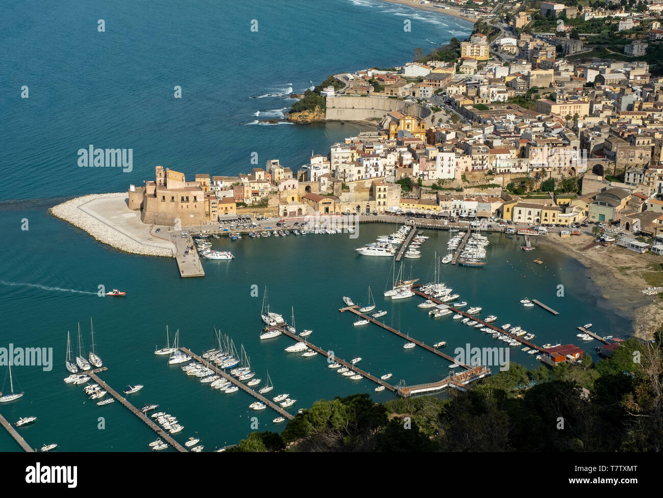 Sicilian port hi-res stock photography and images - Alamy