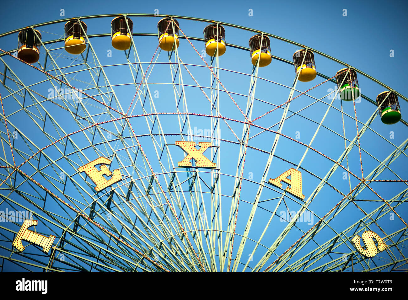 Texas amusement rides park hi-res stock photography and images - Alamy