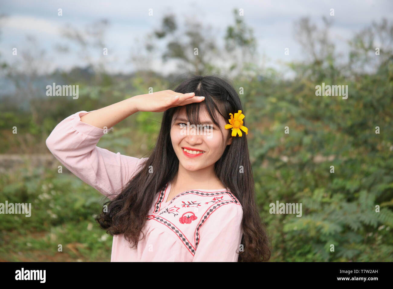 Teen smile hi-res stock photography and images - Alamy