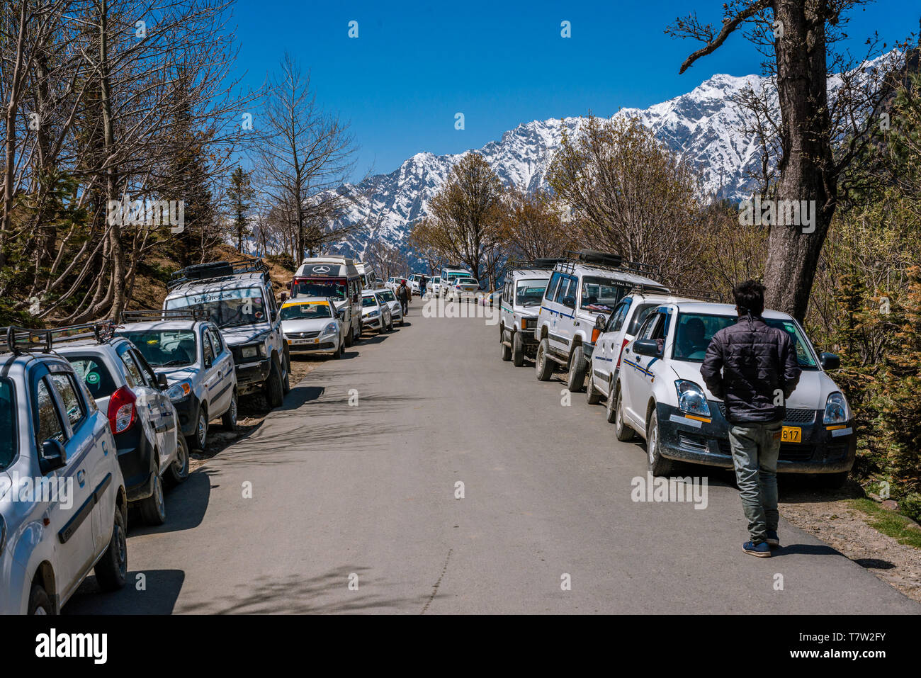 Manali, Himachal Pradesh, India - May 01, 2019 : Photo of Tourist and ...