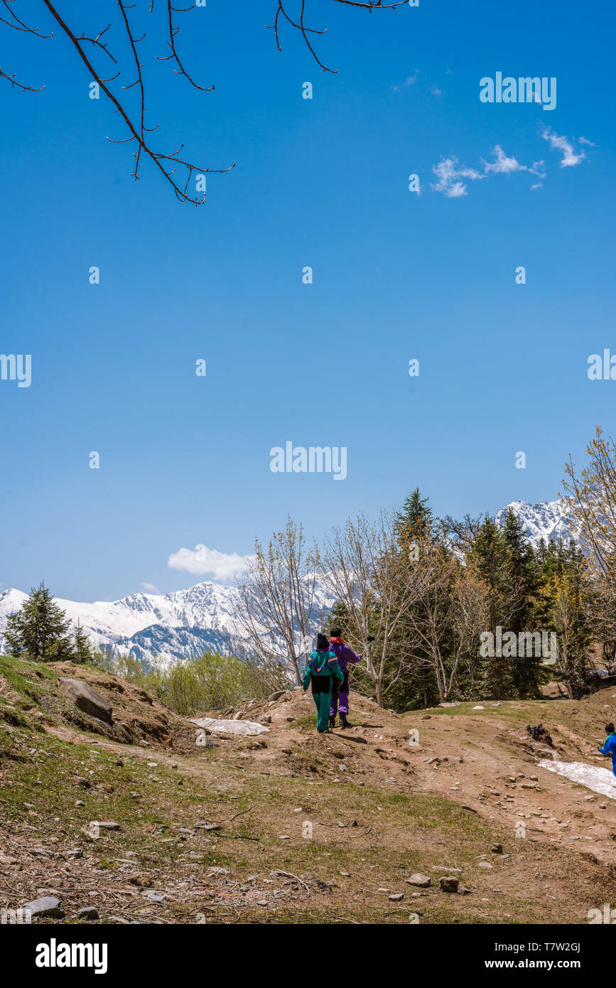 Manali, Himachal Pradesh, India - May 01, 2019 : Tourist enjoying in ...