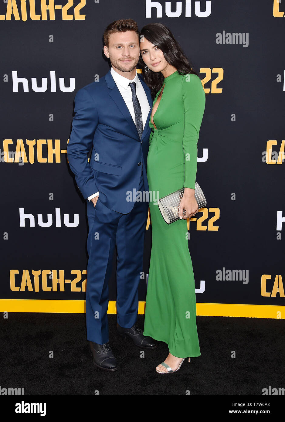 HOLLYWOOD, CA - MAY 07: Jon Rudnitsky (L) and Courtney Grant arrive at ...