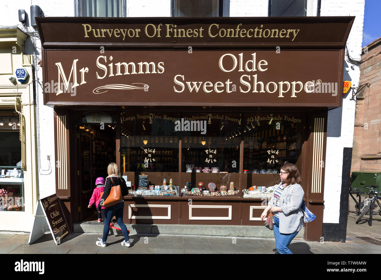 Olde Sweet Shoppe UK - Mr Simms sweet shop, exterior, Worcester, UK ...