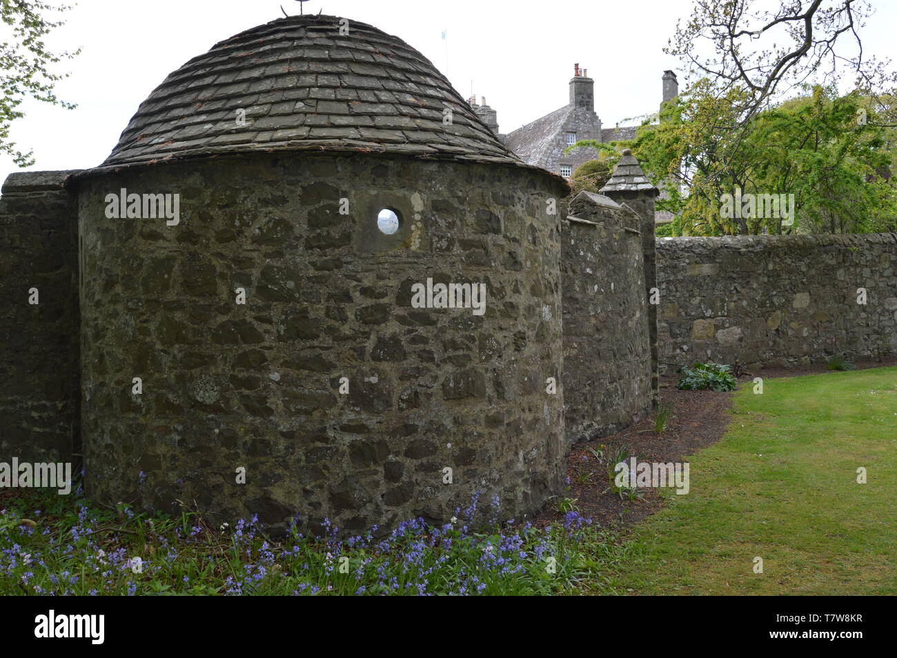 Leuchars castle hi-res stock photography and images - Alamy
