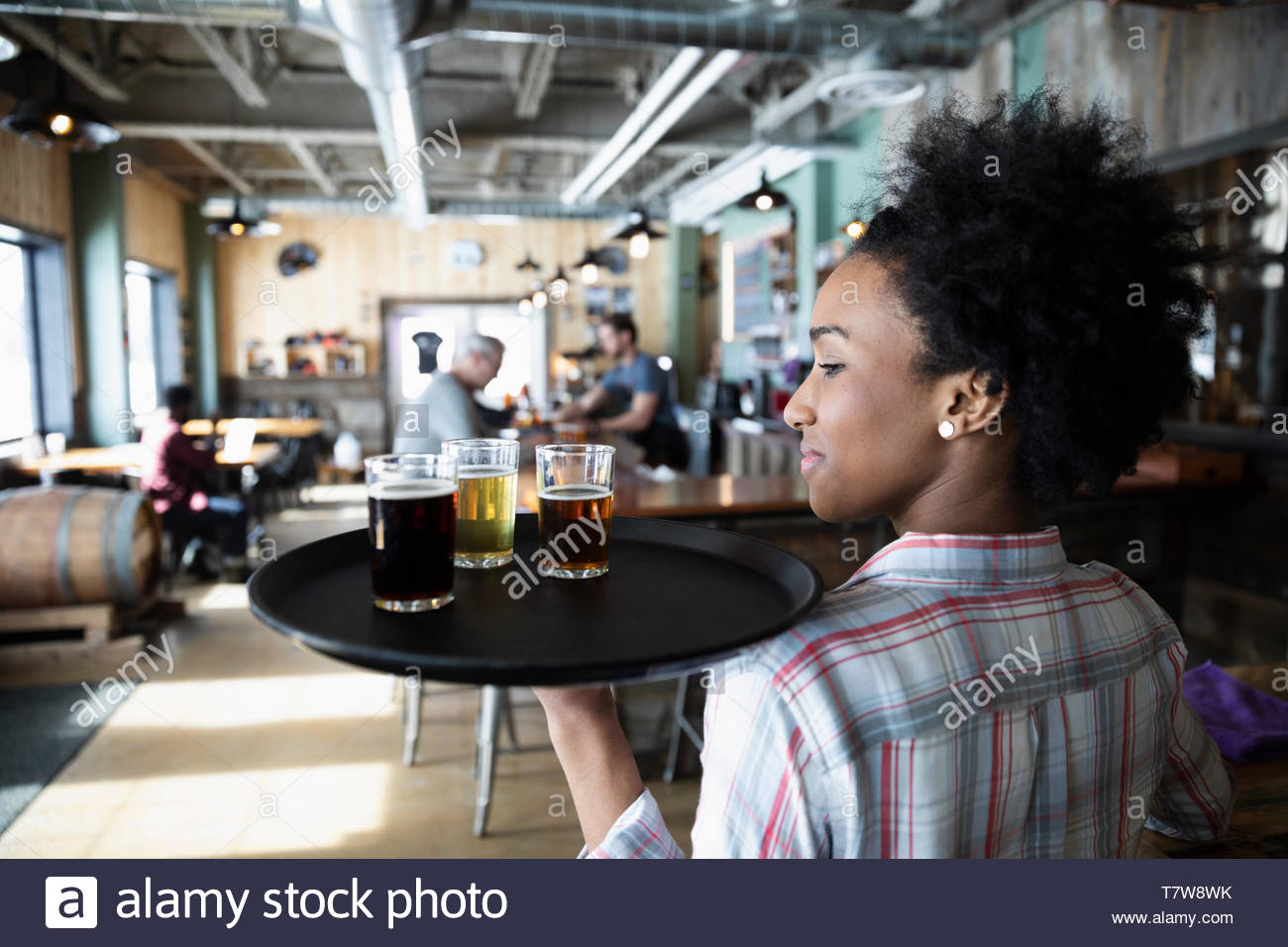 Beer waitress hi-res stock photography and images - Alamy