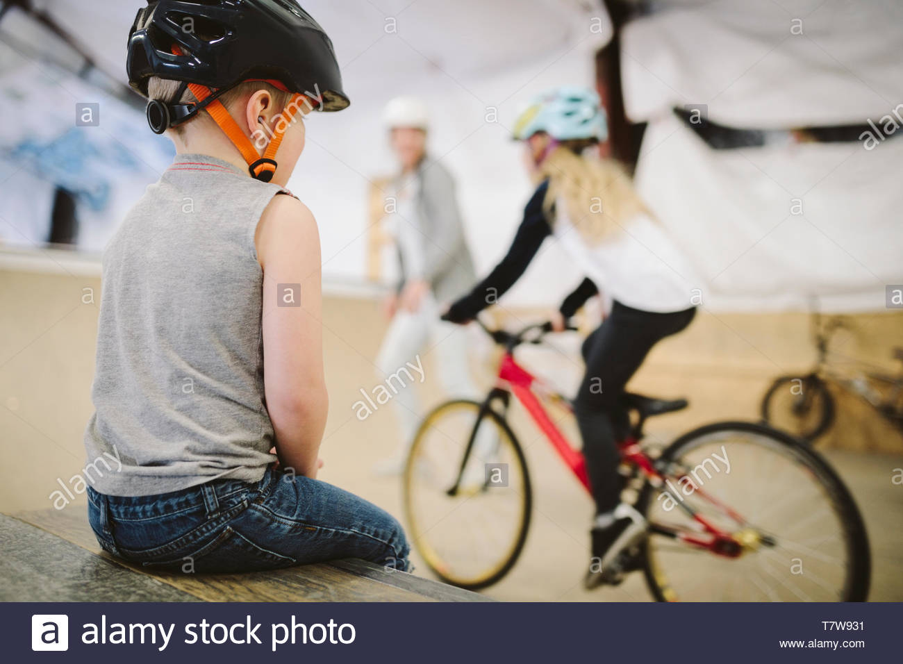 Boy with the bike hi-res stock photography and images - Alamy