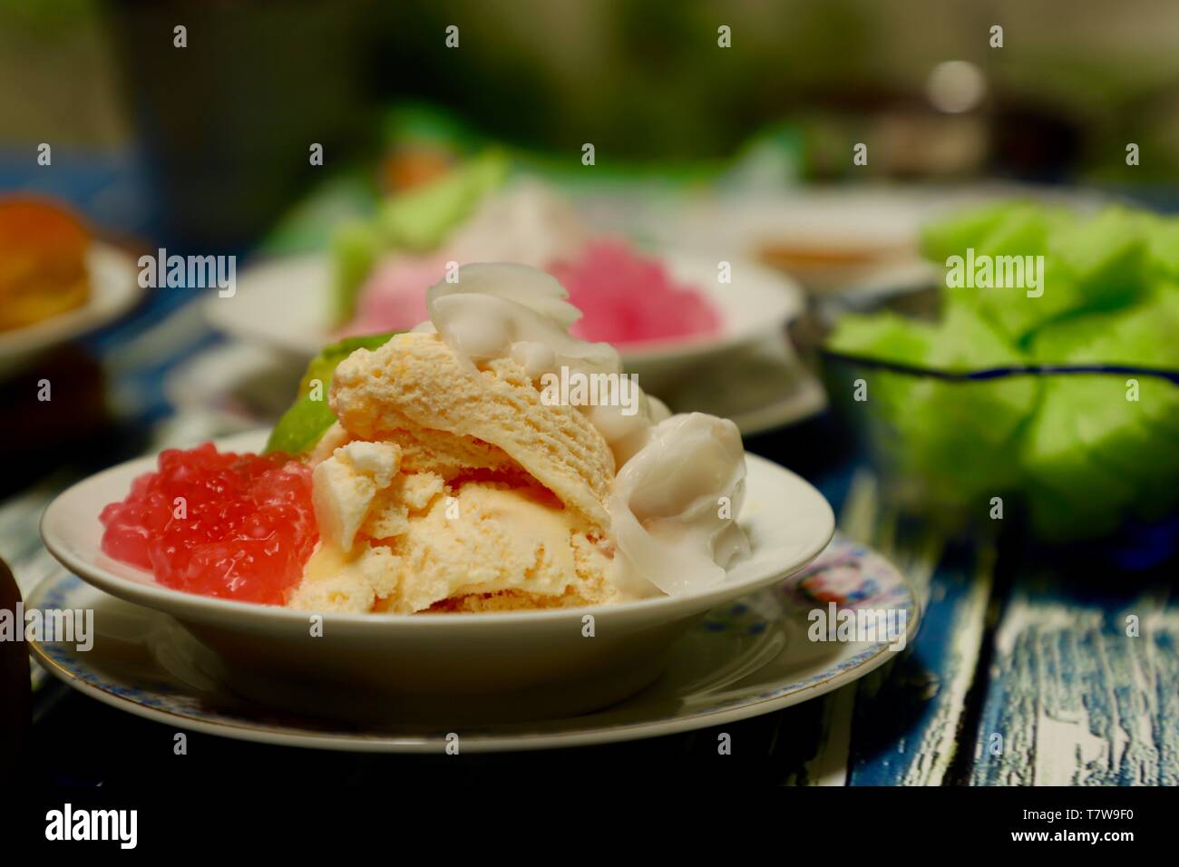 Es Puter Nangka. Traditional Indonesian jackfruit and coconut ice cream ...