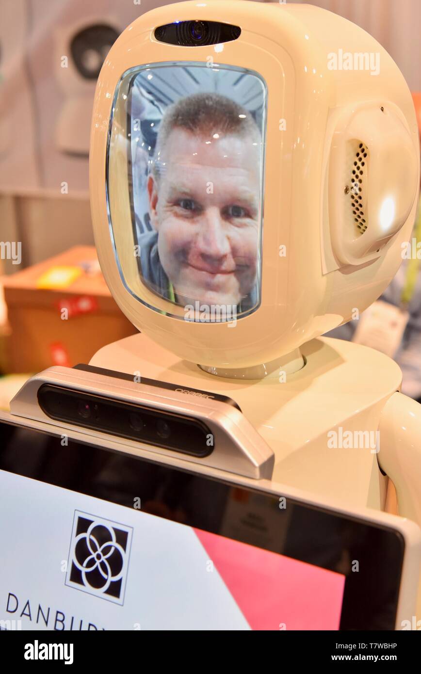 Future Robot interactive kiosk service robots on display at CES ...