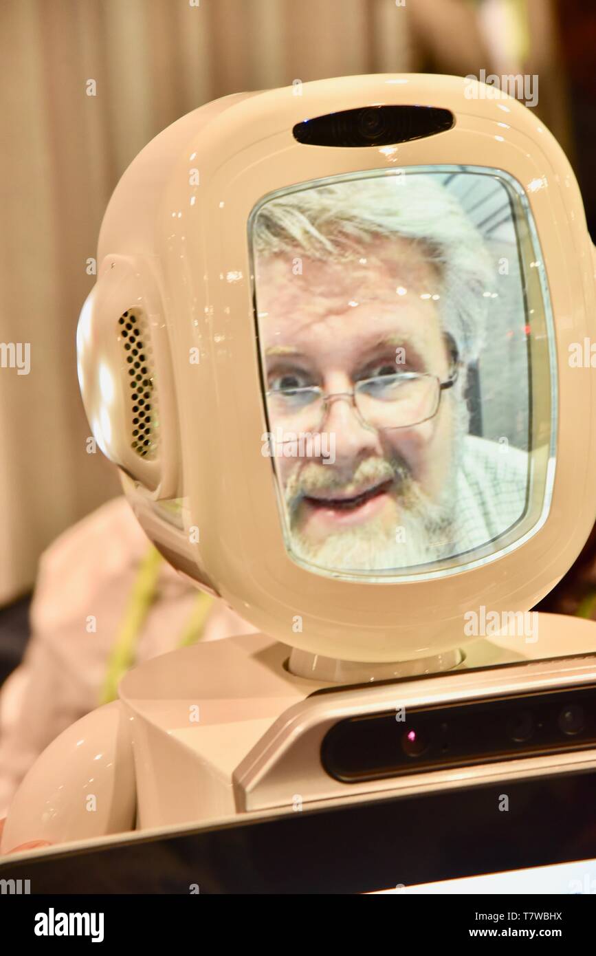 Future Robot interactive kiosk service robots on display at CES ...