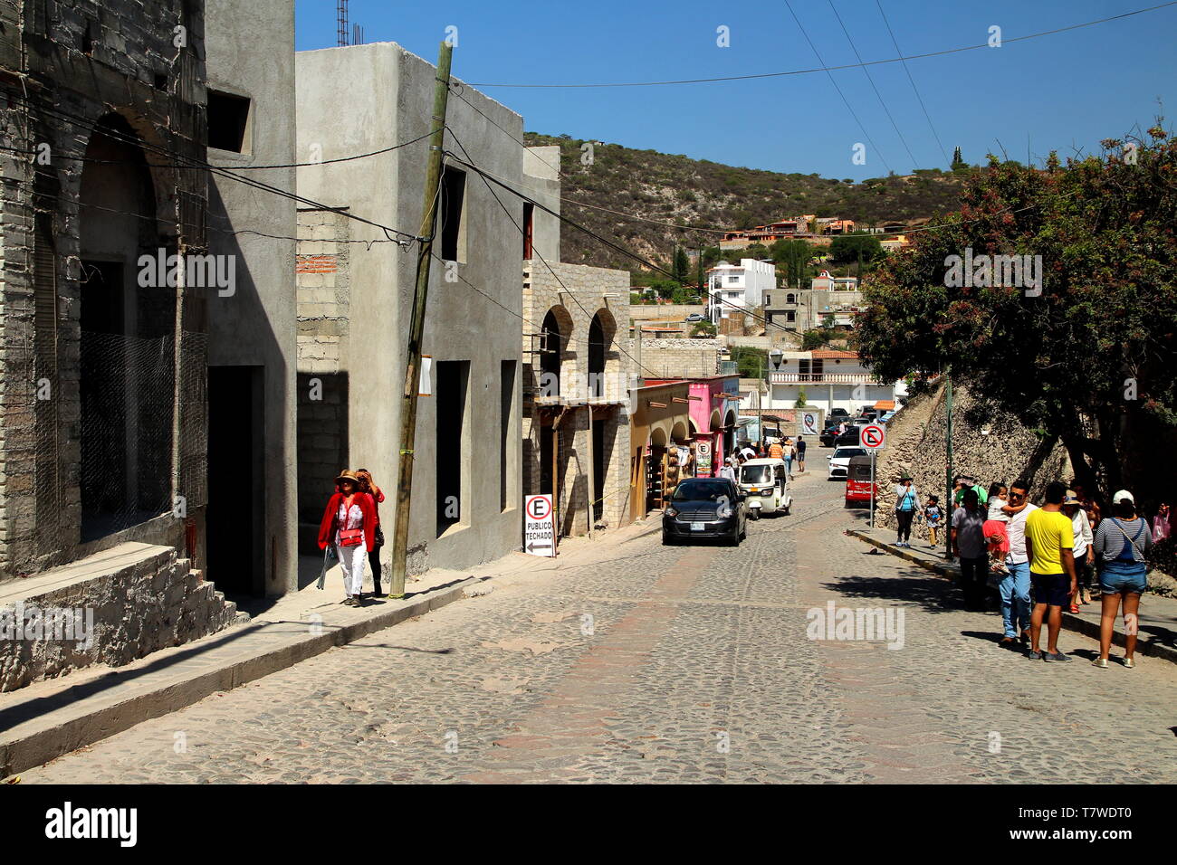 Street of San Sebastian Bernal, Queretaro, Mexico Stock Photo - Alamy