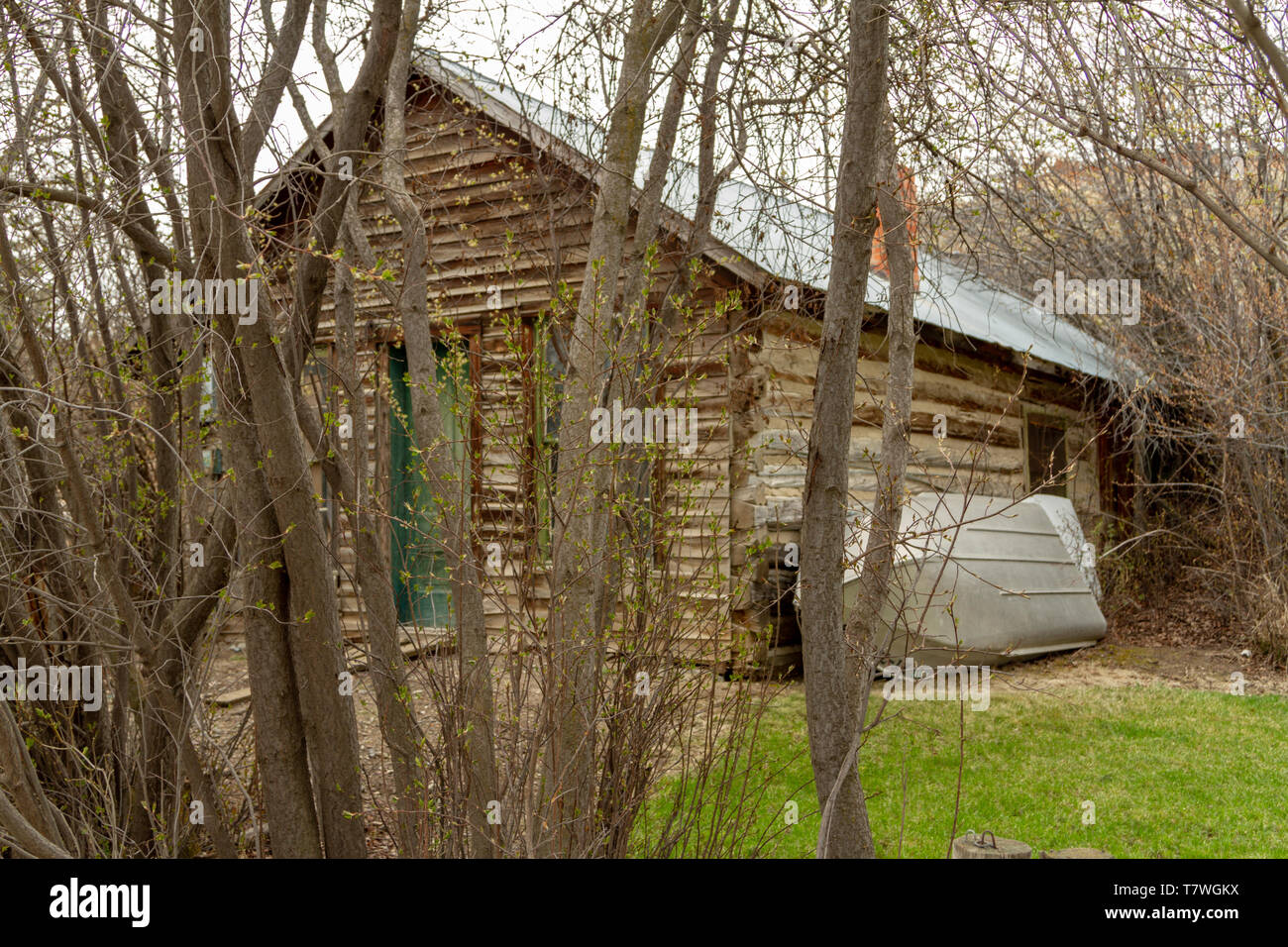 Very old and worn down house in the small old mining town of Radersburg ...
