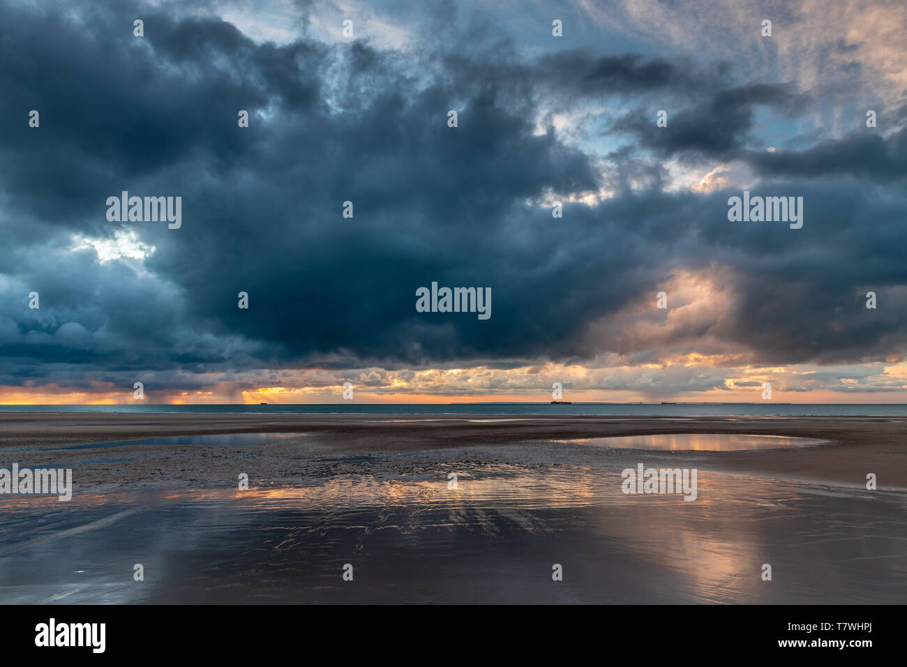 Sunset on the beach of Escalles France, Hauts de France Stock Photo - Alamy