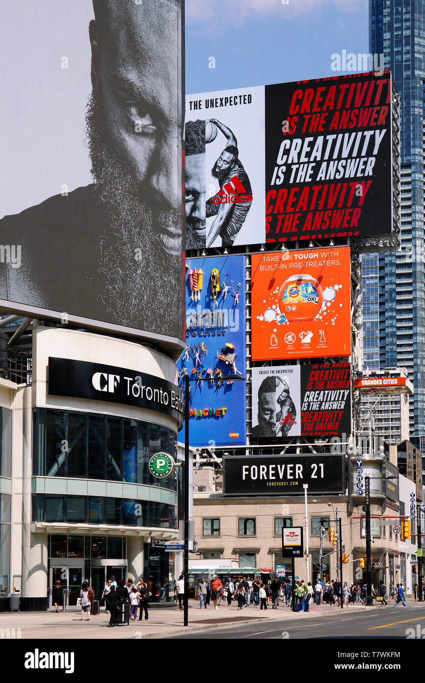 Canada, Province of Ontario, City of Toronto, Yonge-Dundas Square ...