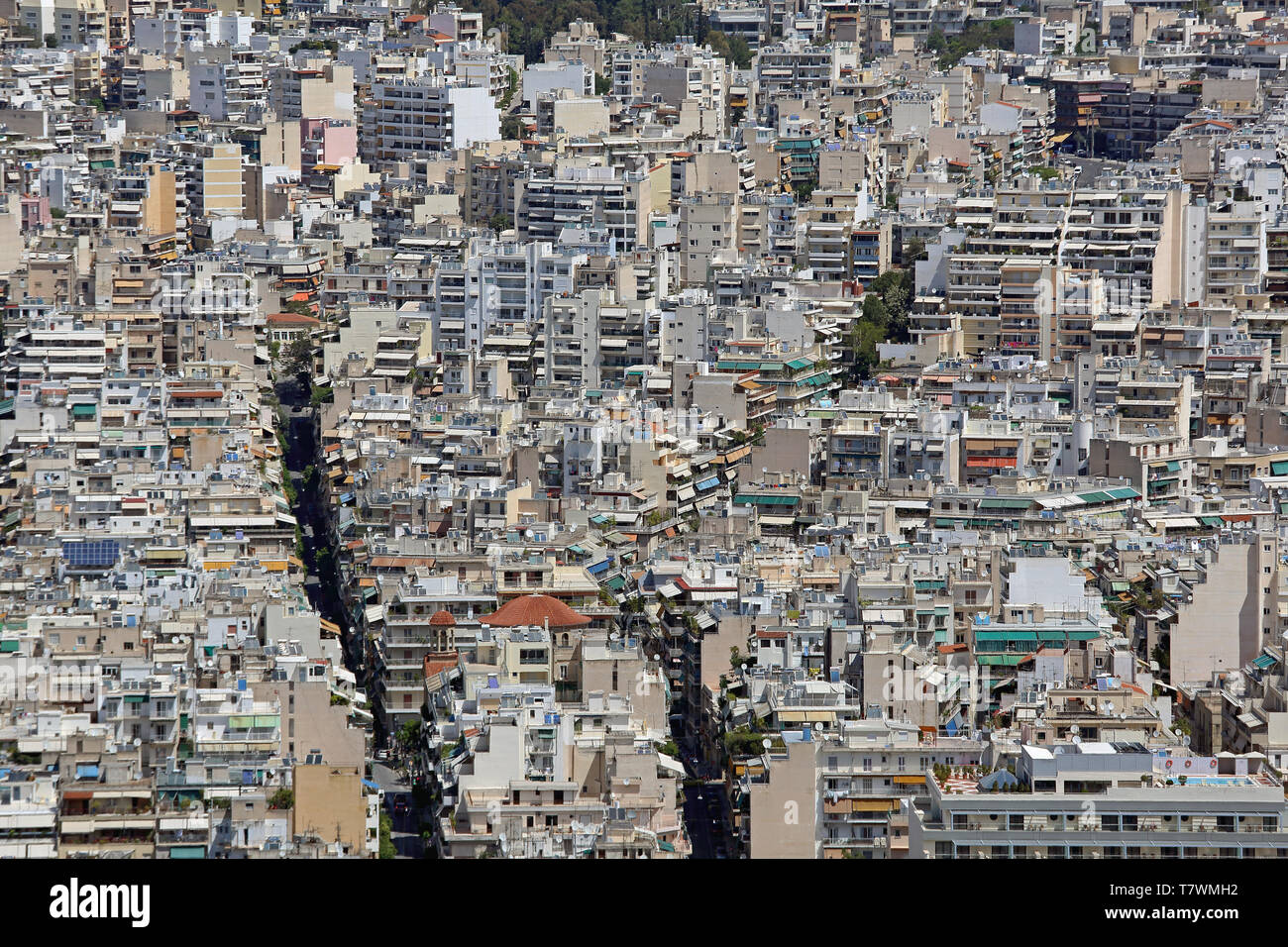 Crowded buildings hi-res stock photography and images - Alamy