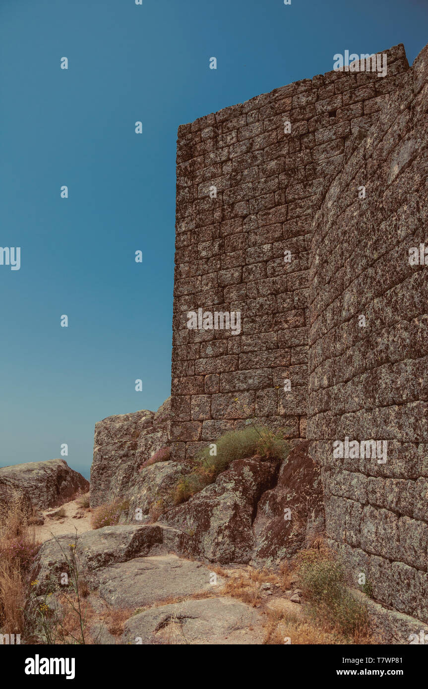 Monsanto castle ruins portugal hi-res stock photography and images - Alamy