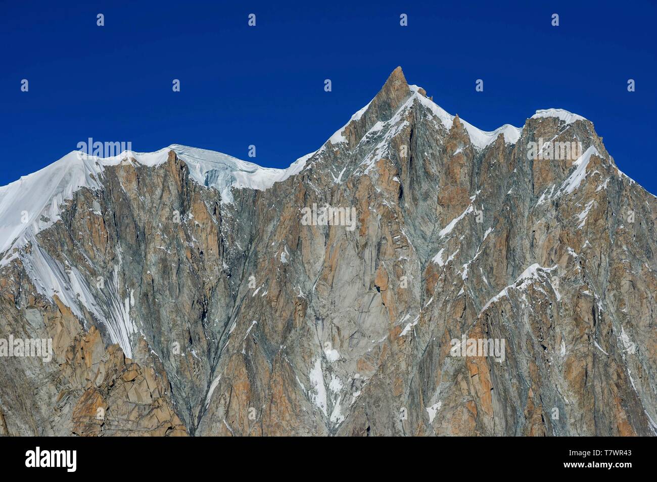 Italy, Val d'Aoste, Courmayeur, Pointe Helbronner, panorama on the ...