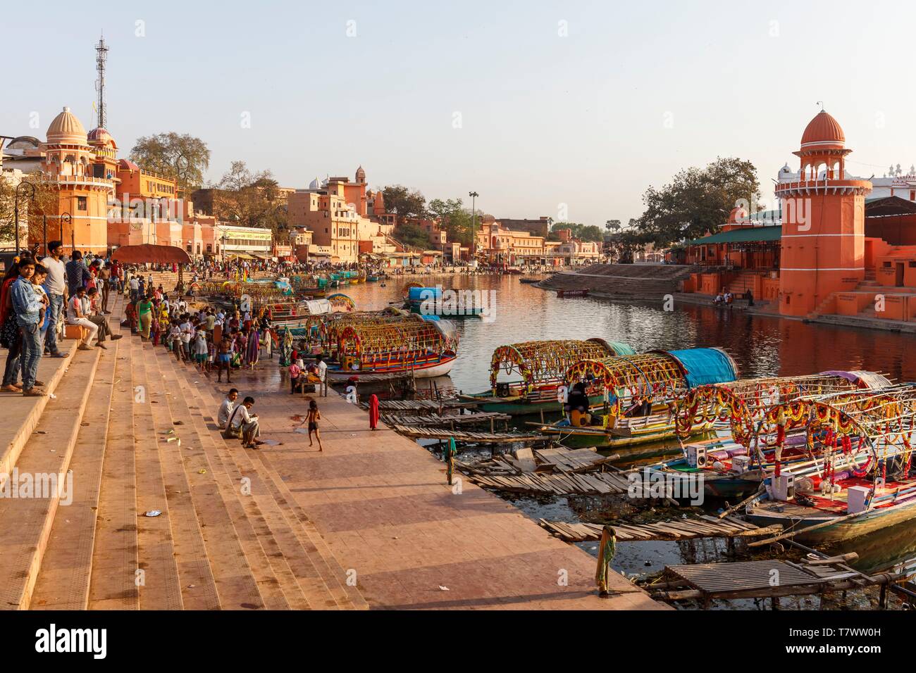 Chitrakoot temple hi-res stock photography and images - Alamy