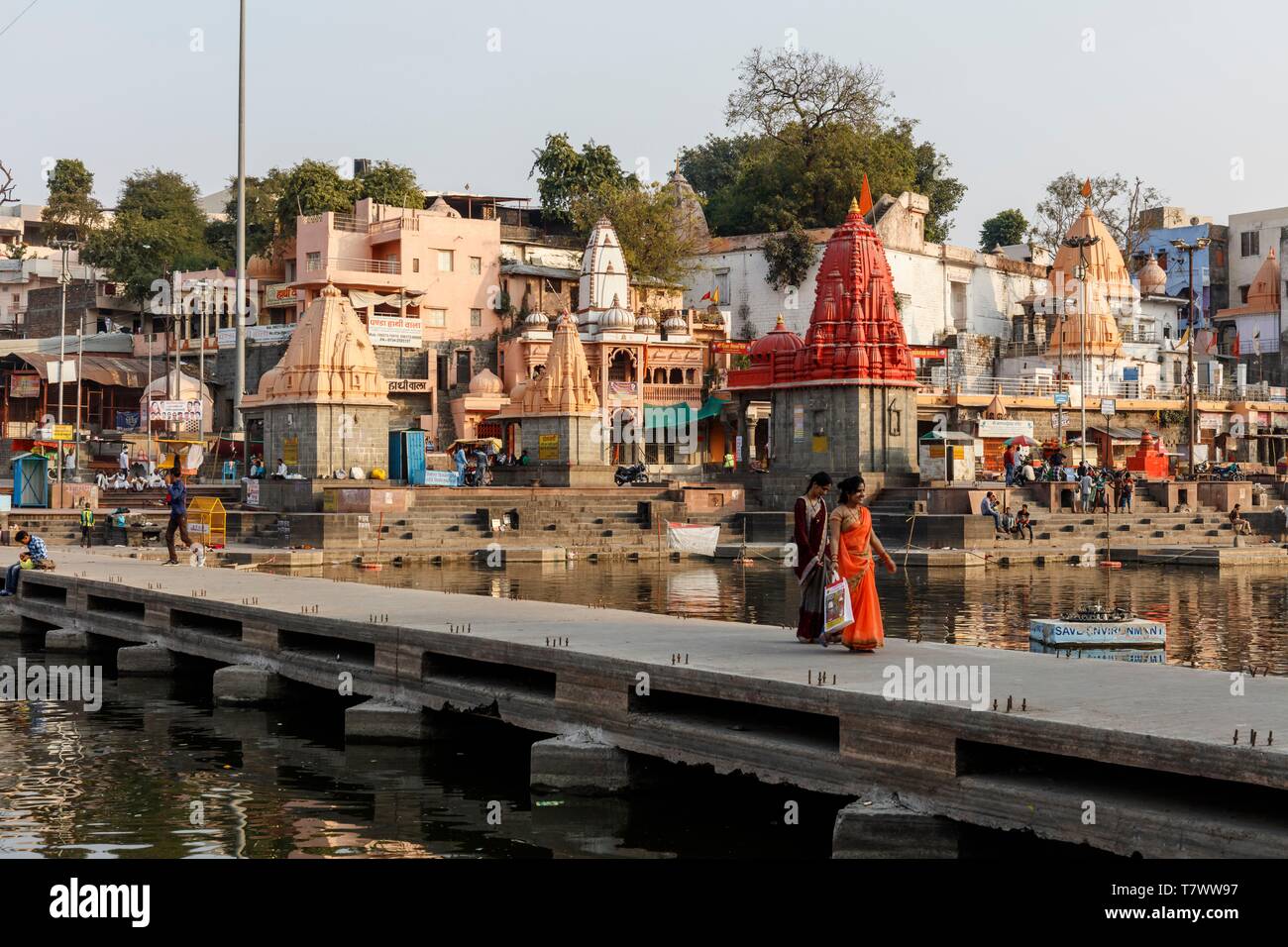 India, Madhya Pradesh, Ujjain, Ram ghats on Shipra river Stock Photo ...