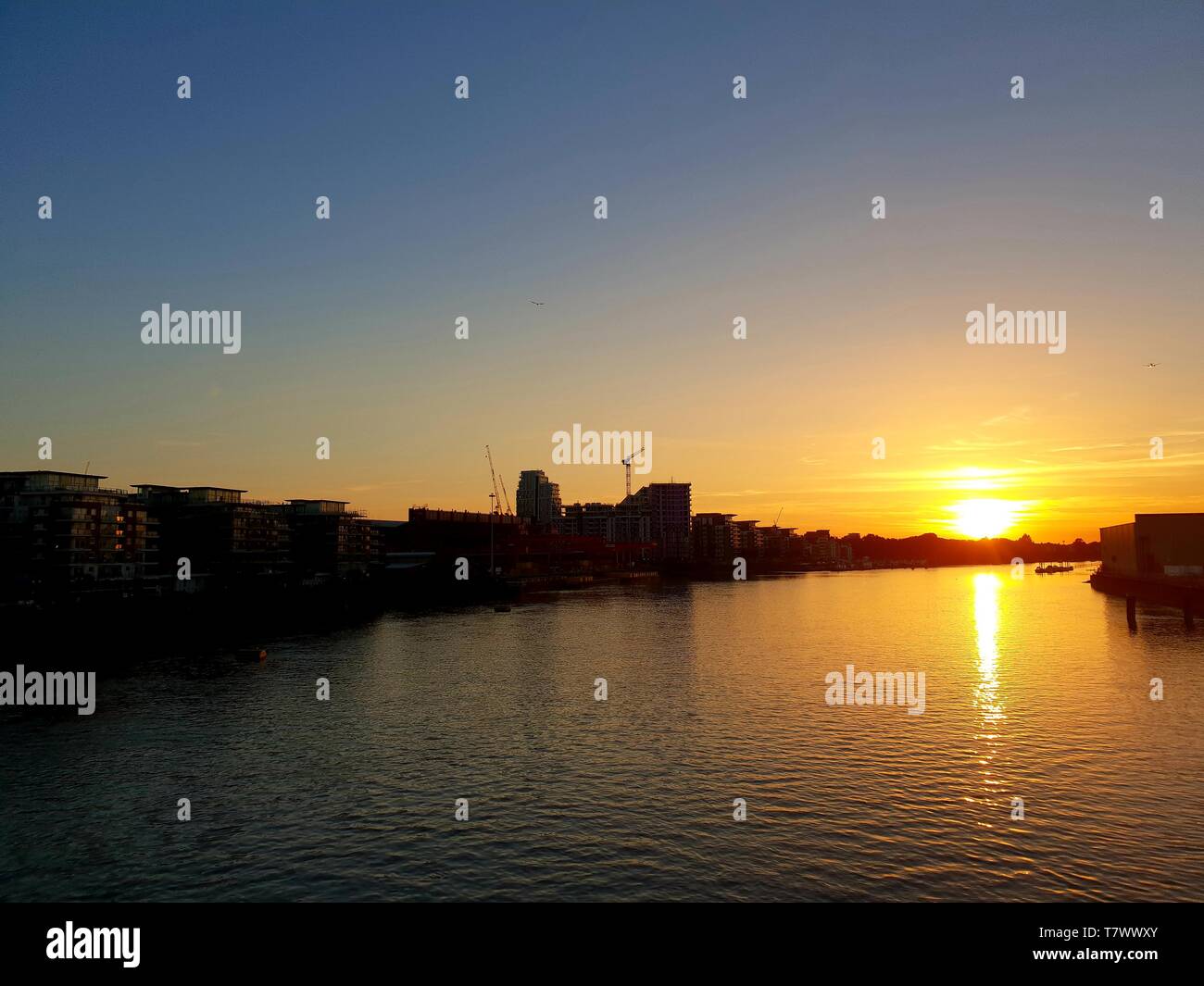 Riverside wonder hi-res stock photography and images - Alamy