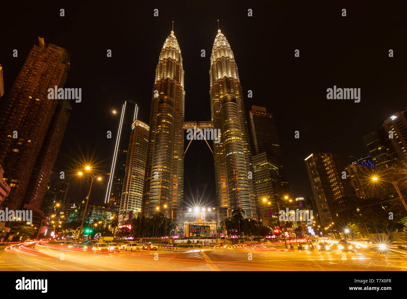 KUALA LUMPUR/MALAYSIA - 21-04-2019. The Amazing of Architecture of KLCC ...