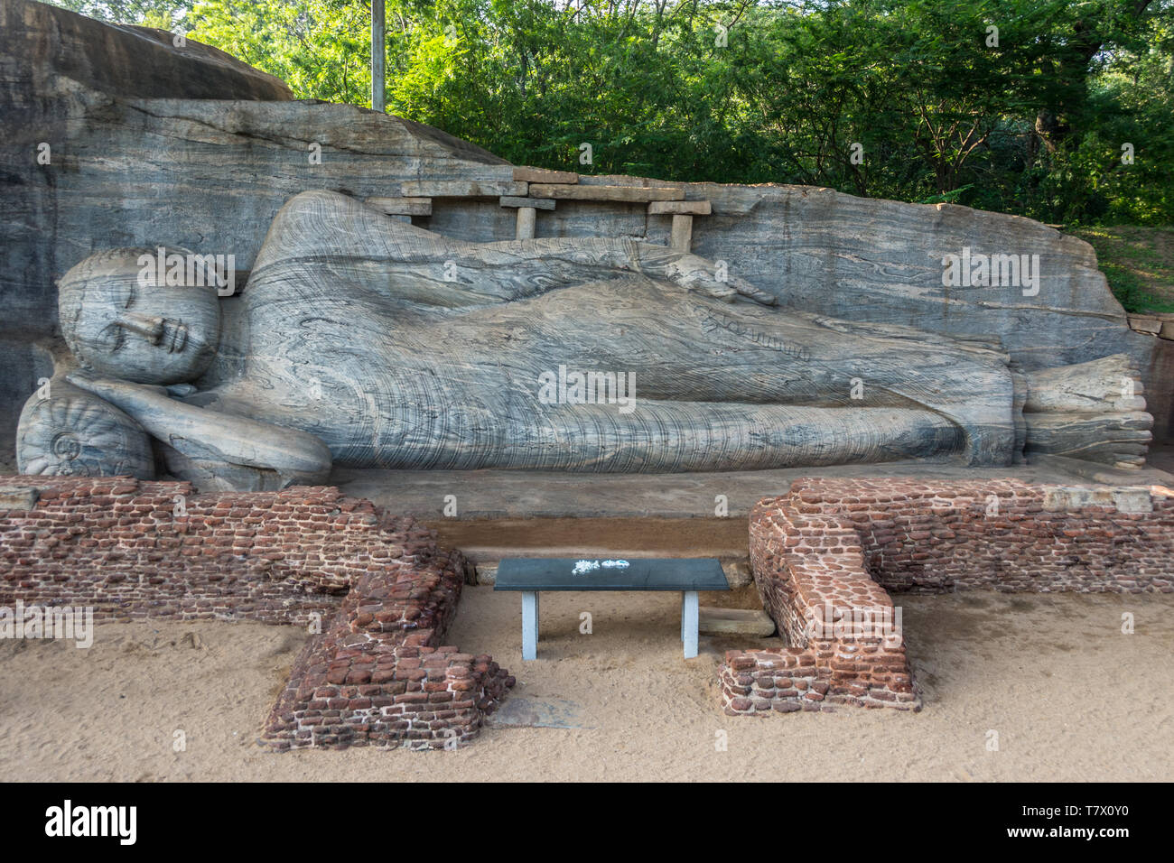 44-foot long reclining Buddha, one of three, carved from solid granite ...